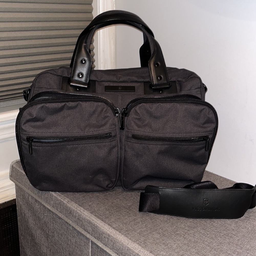 Victorinox Swiss Army Tracker Briefcase - Gem